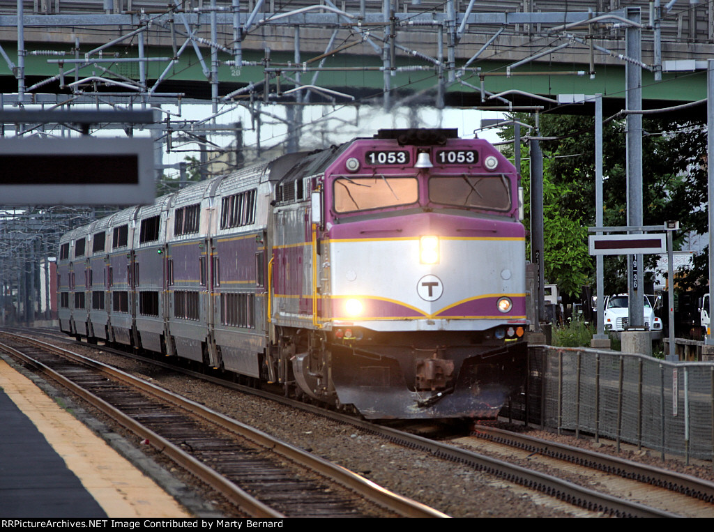 MBTA 1053, Tr 817, Providence Line